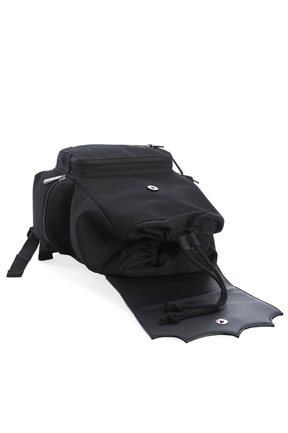 Banned Moloch Pentagram Backpack - Nyctophilia Gothic Shop Hamburg