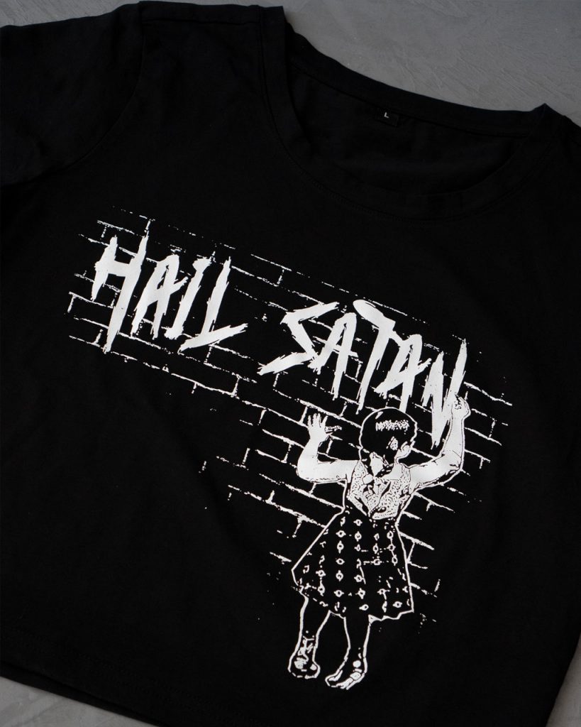 Deadnoir Hail Satan Crop T-Shirt - Nyctophilia Gothic Shop Hamburg