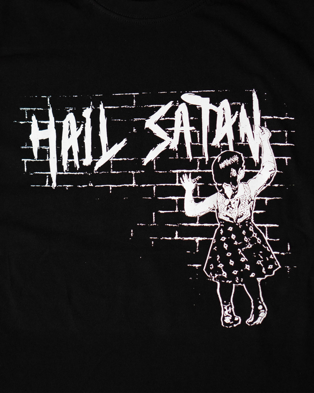 Deadnoir Hail Satan T-Shirt - Nyctophilia Gothic Shop Hamburg